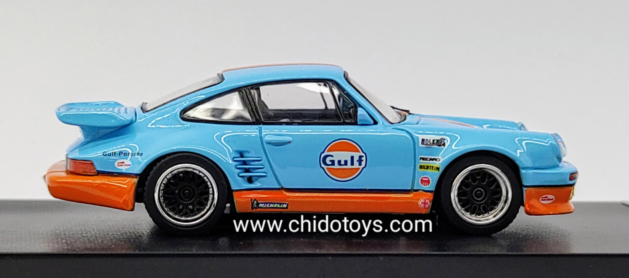 Master Porsche 911 (930) Gulf 1:64 con tapa de motor removible y capel ...